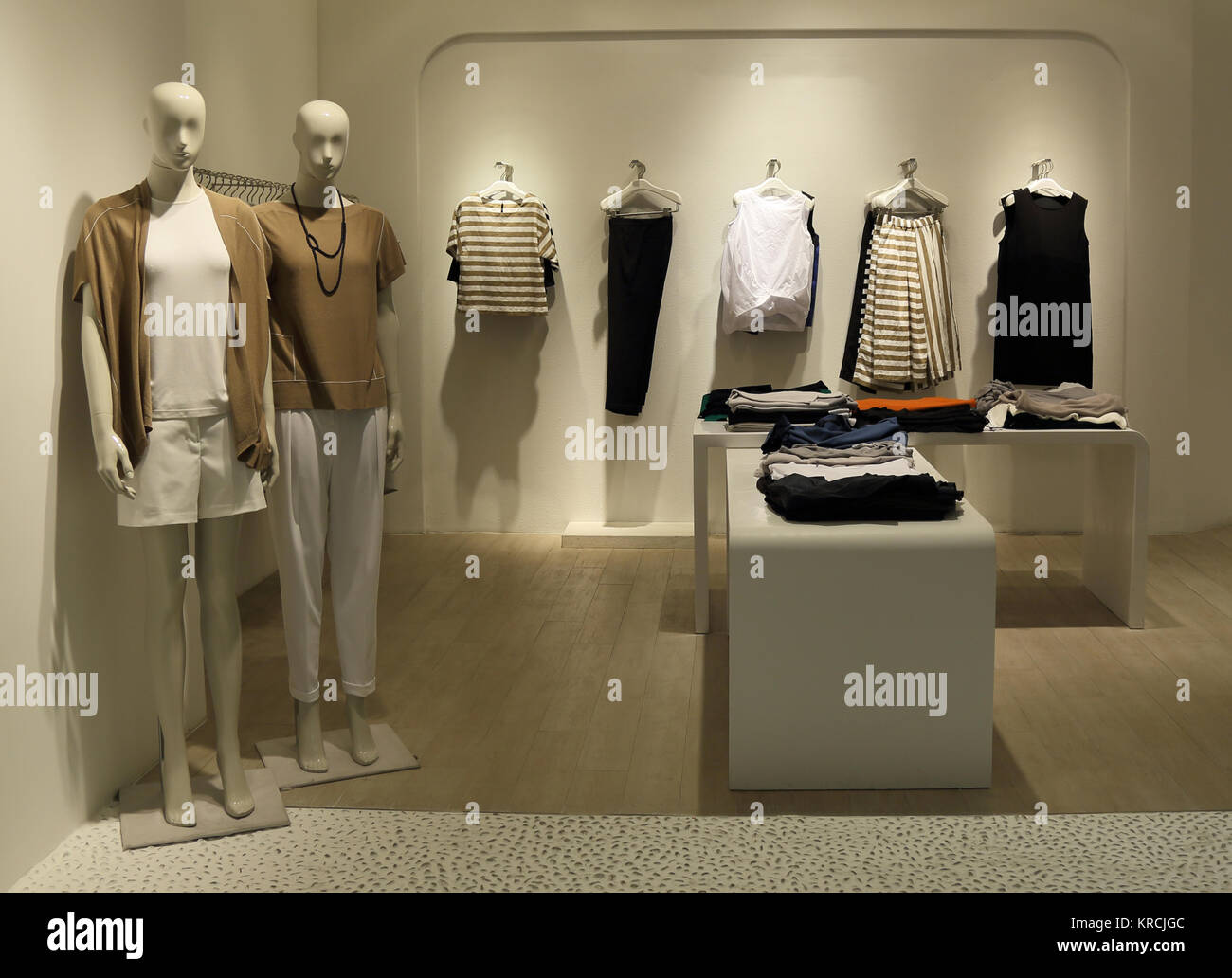 clothing shop model Stock Photo - Alamy