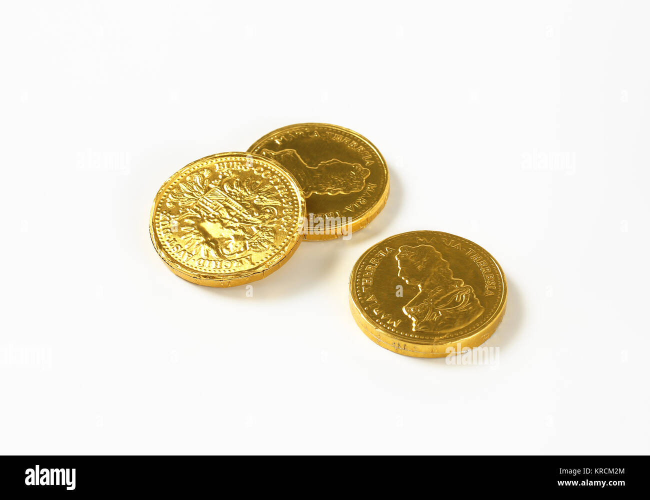 Wrapped chocolate coins Stock Photo - Alamy