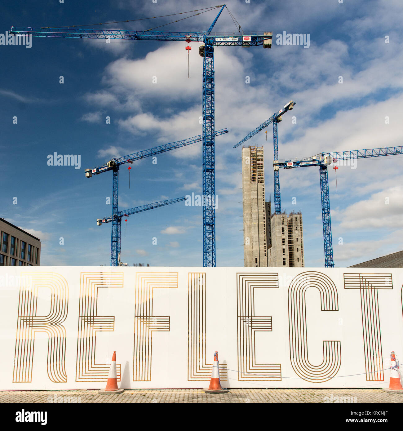 Construction hoarding hi-res stock photography and images - Alamy
