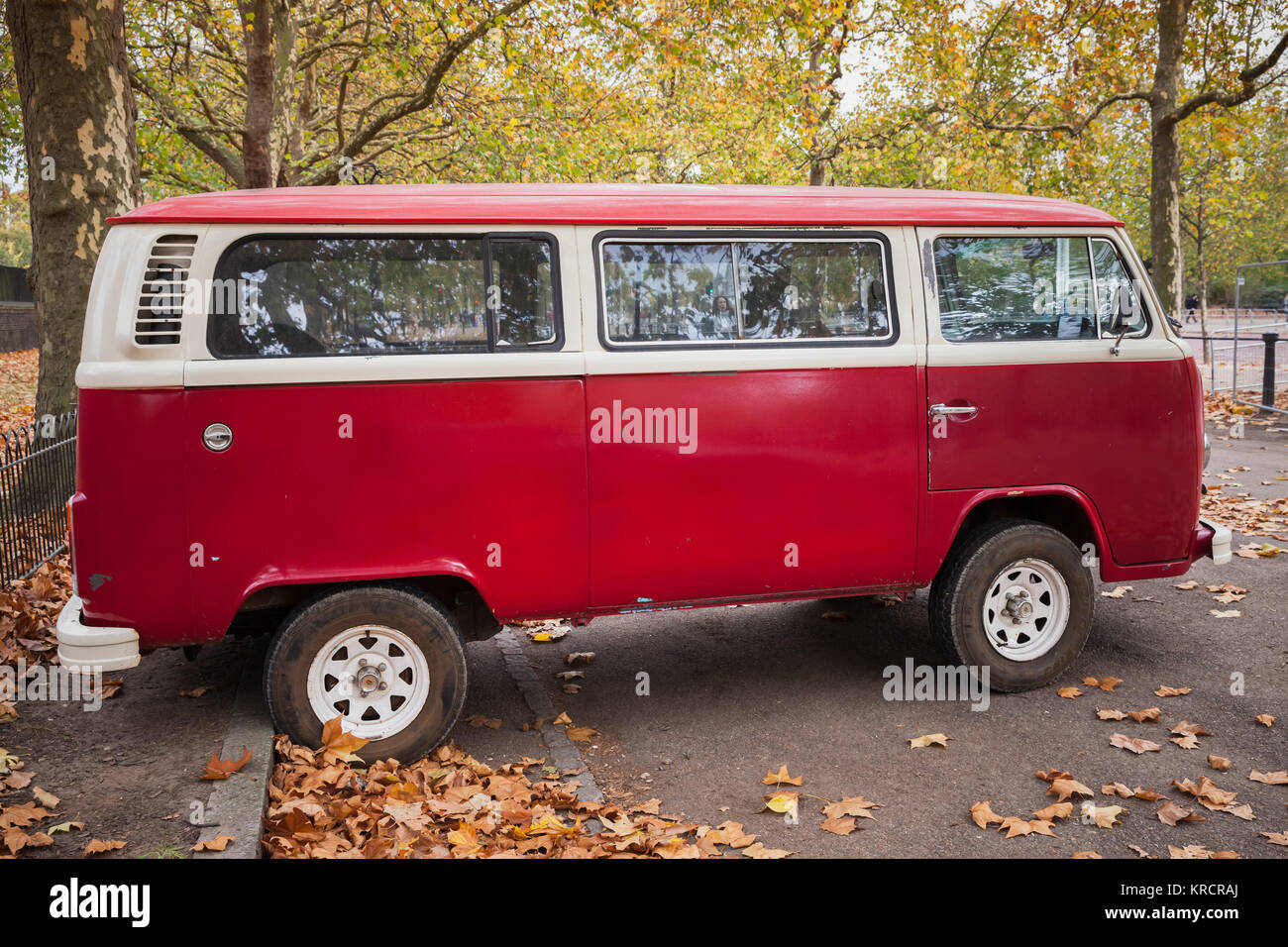 Vw bus type 2 hi-res stock photography and images - Alamy