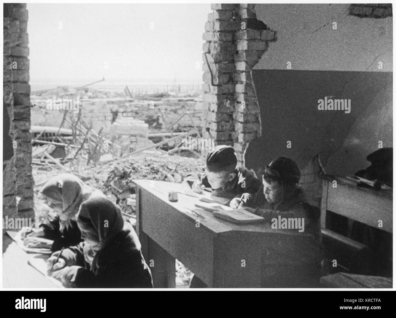 Eastern front 1943 hi-res stock photography and images - Alamy