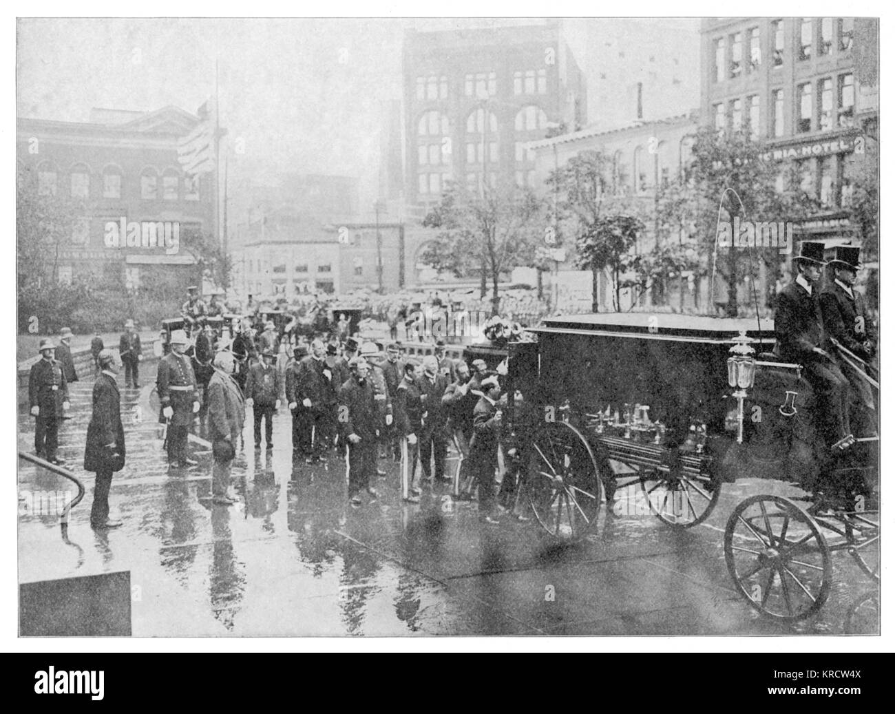 Funeral hearse usa hi-res stock photography and images - Alamy