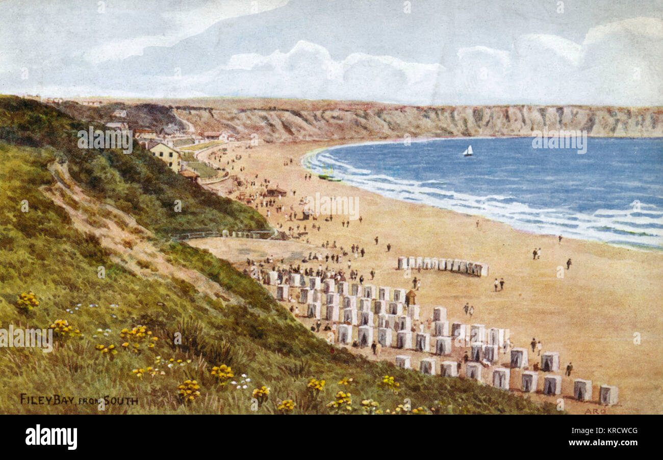 View of the beach at Filey Bay, North Yorkshire Stock Photo - Alamy