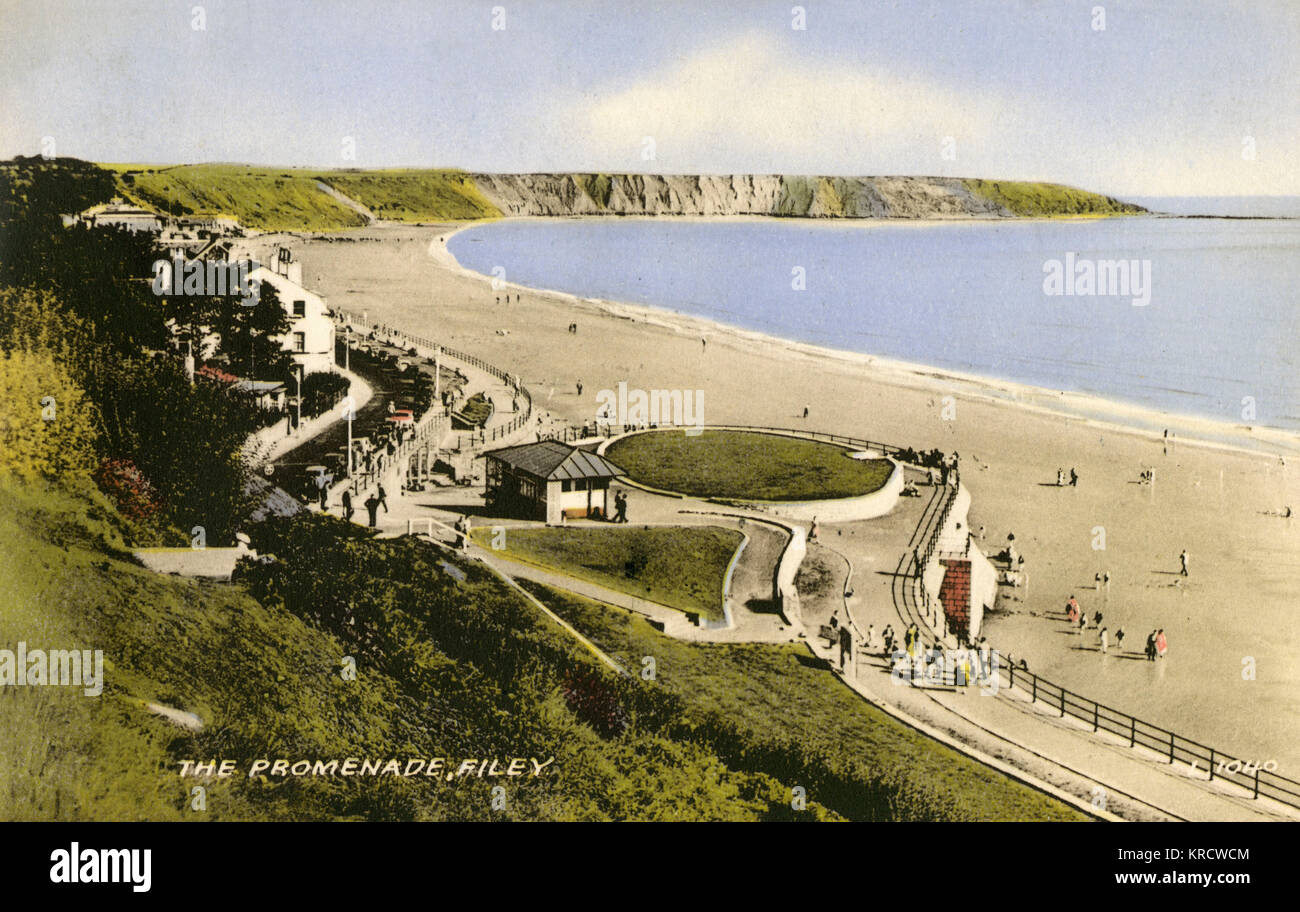 View of the Promenade, Filey, North Yorkshire Stock Photo - Alamy