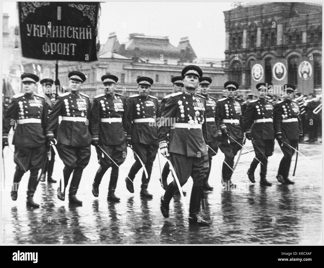 The victory parade hi-res stock photography and images - Alamy