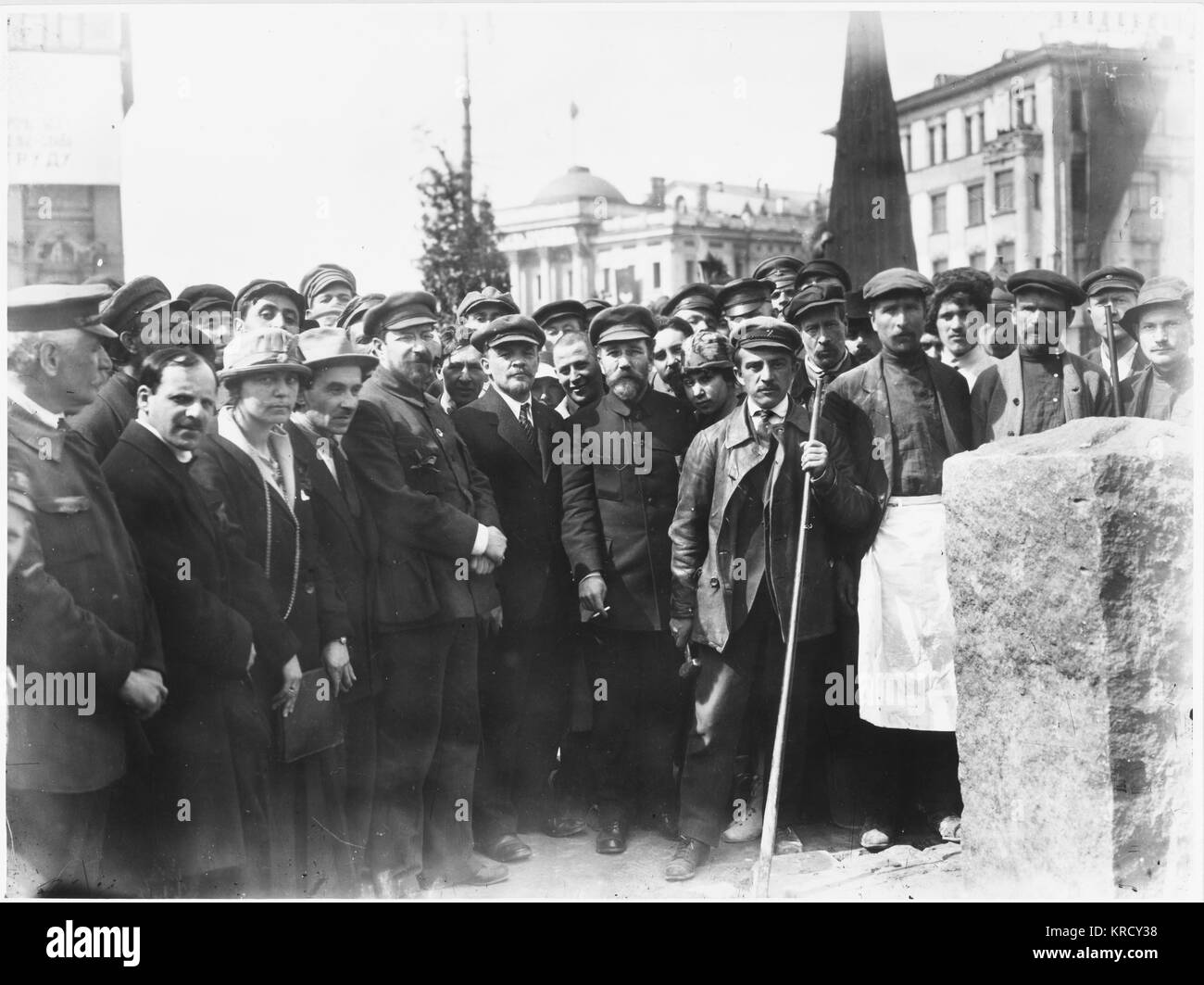 Vladimir lenin and karl marx hi-res stock photography and images - Alamy