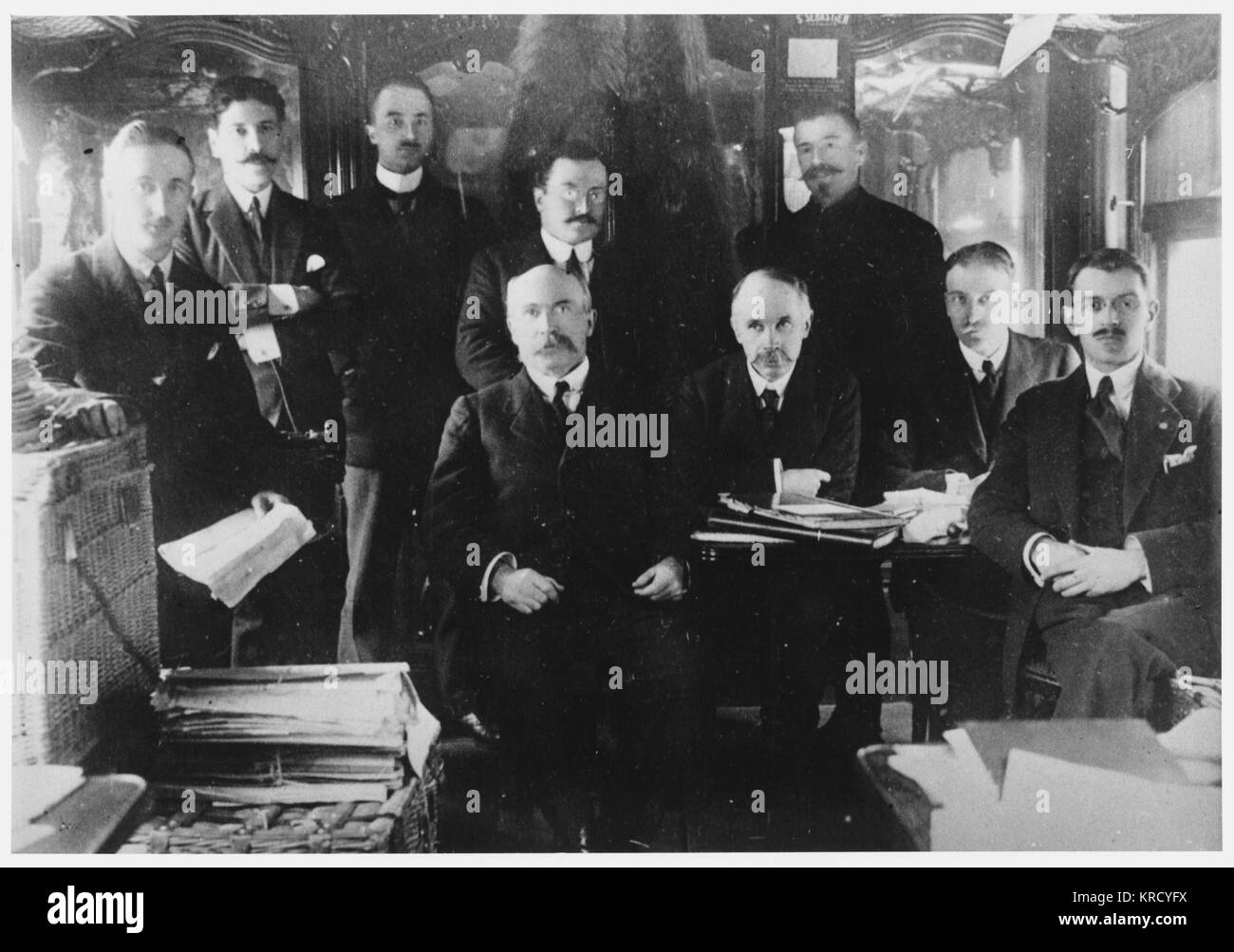 Embassy security hi-res stock photography and images - Alamy