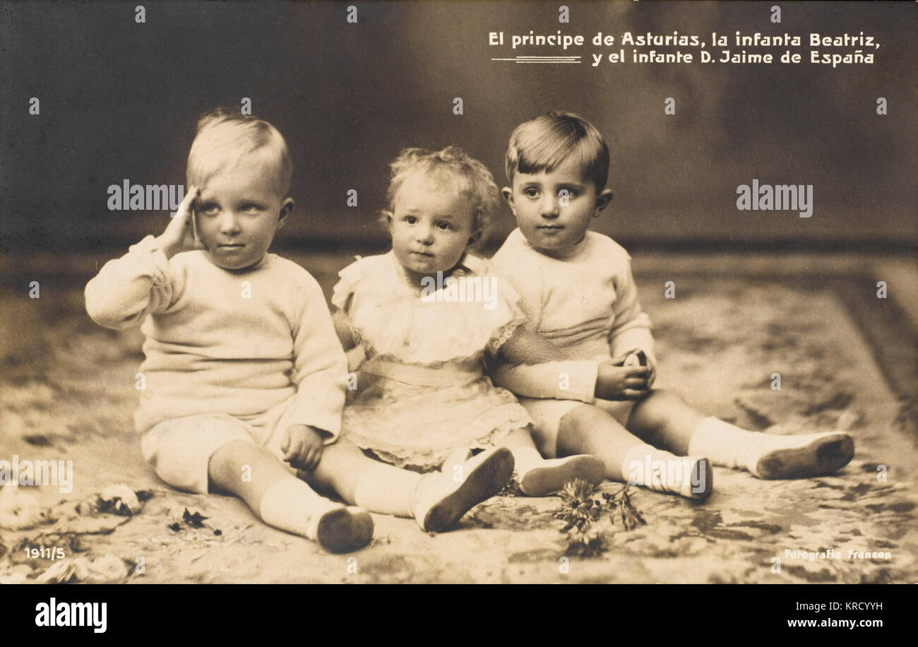 The three eldest children hi-res stock photography and images - Alamy