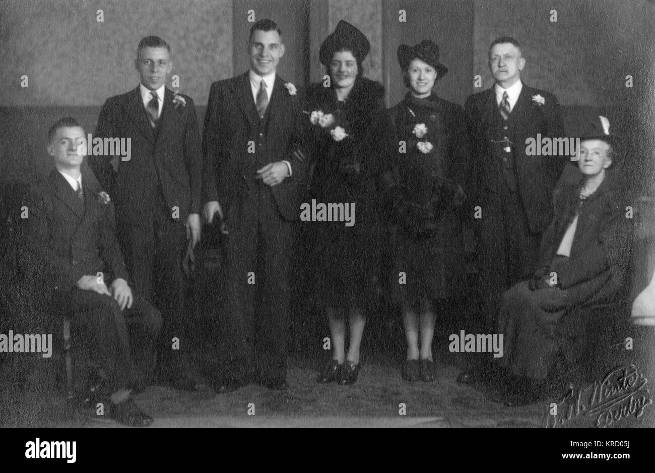 Family 1930s hi-res stock photography and images - Alamy