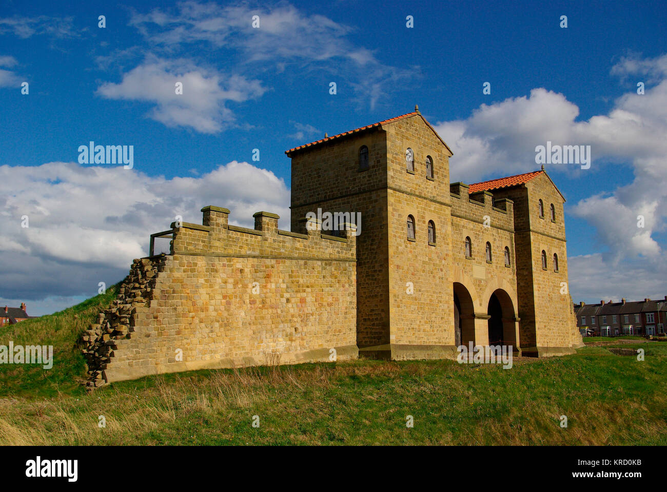 Roman fortifications hi-res stock photography and images - Alamy