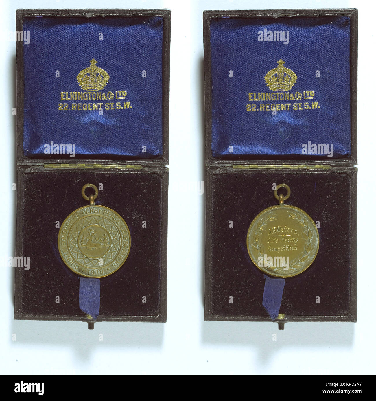 Gold life saving medal hi-res stock photography and images - Alamy