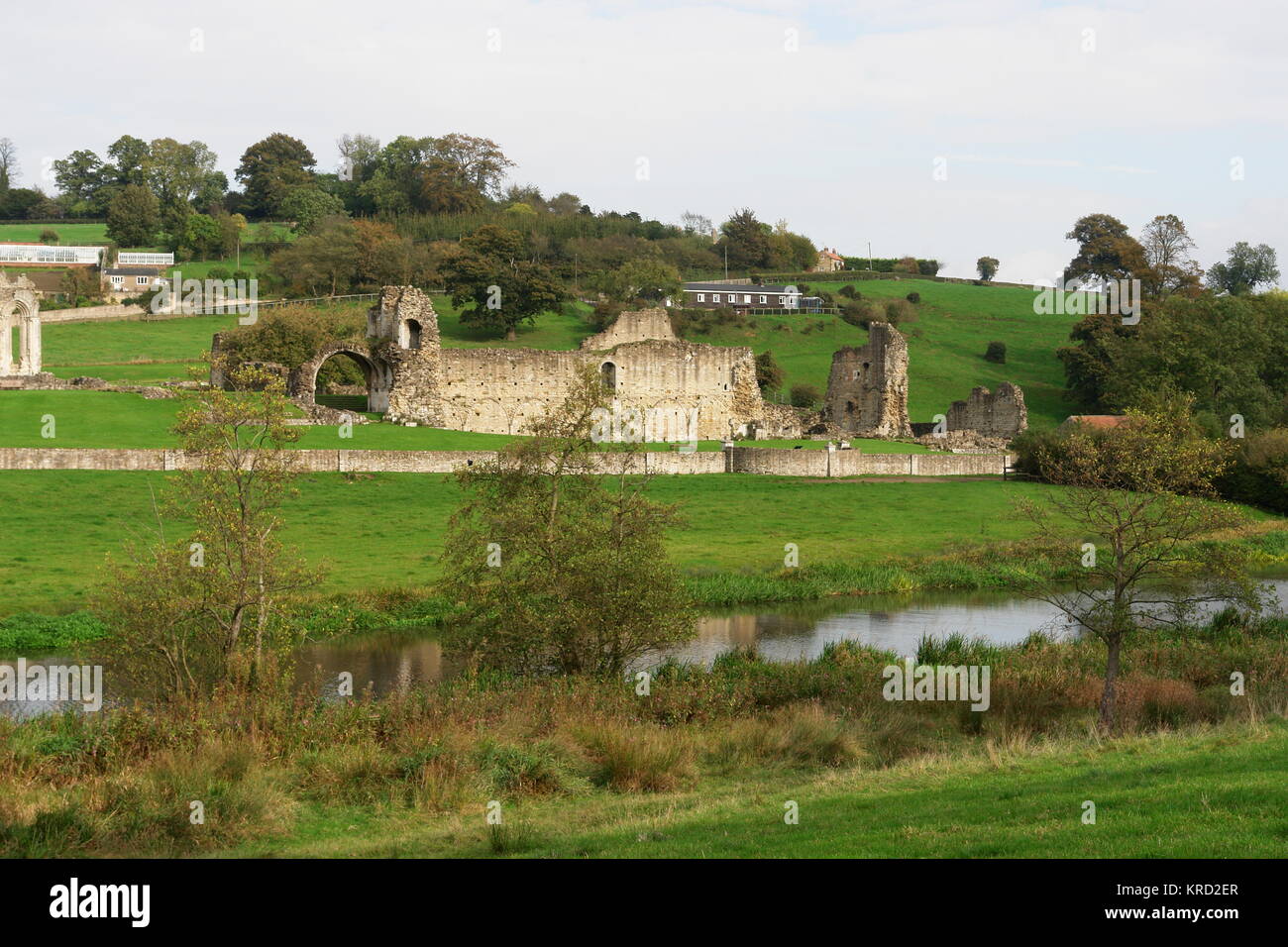 Listed building ruins hi-res stock photography and images - Alamy