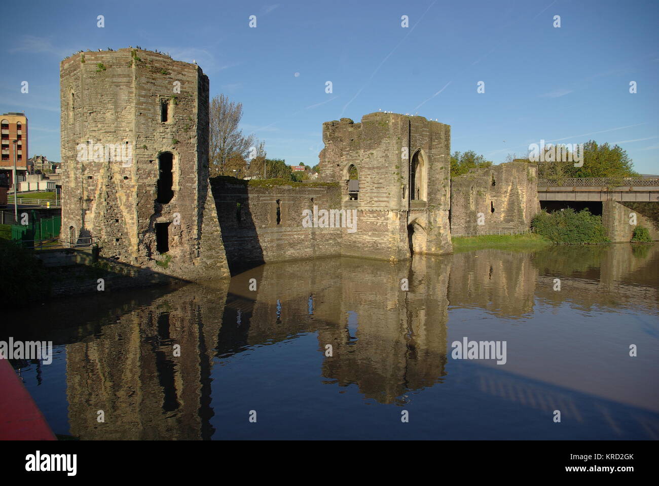 Newport wales castle hi-res stock photography and images - Alamy