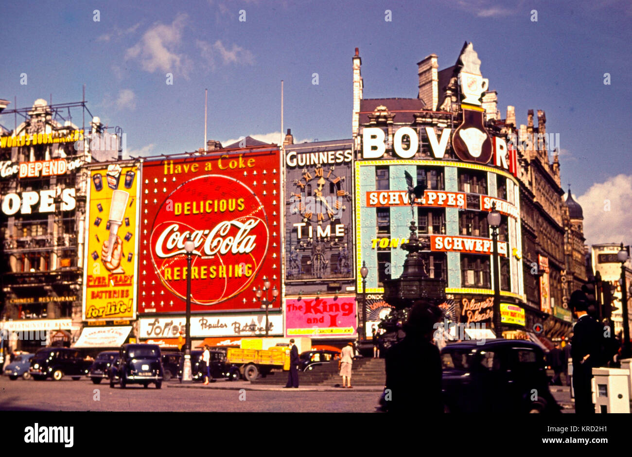 Piccadilly london 1950s hi-res stock photography and images - Alamy