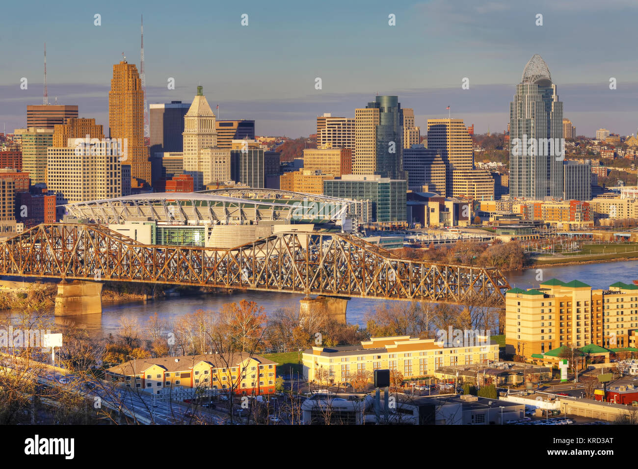 A View of the Cincinnati skyline Stock Photo - Alamy