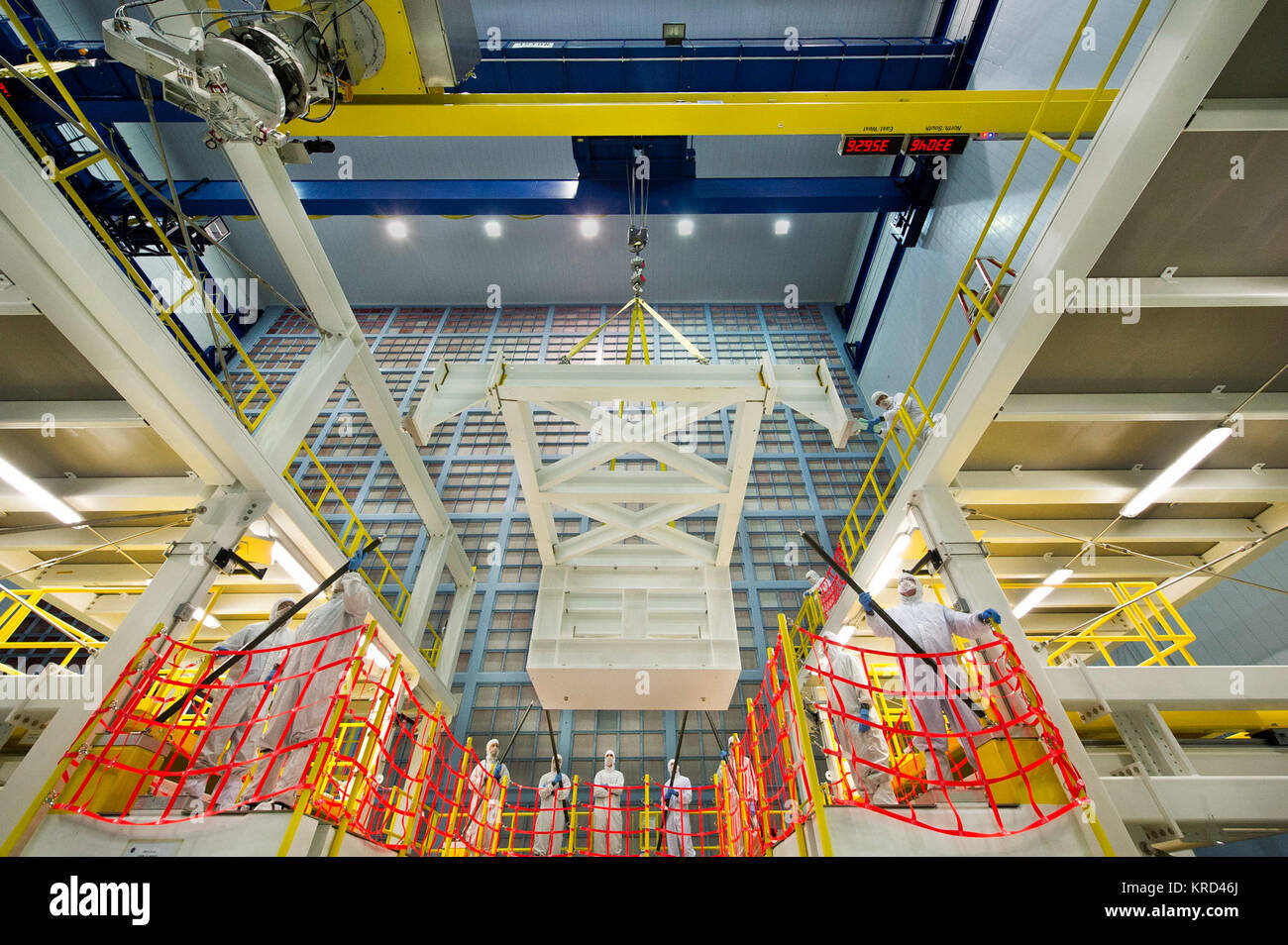 Dropping in on a Clean Room Webb Test (9501120485 Stock Photo - Alamy