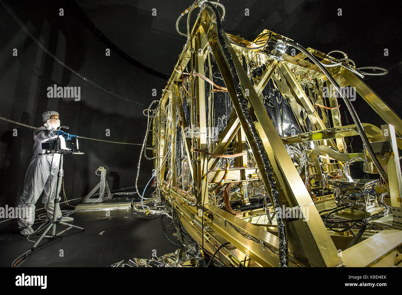 NASA Shines a Spotlight on a Webb Telescope Test (11328231215 Stock ...