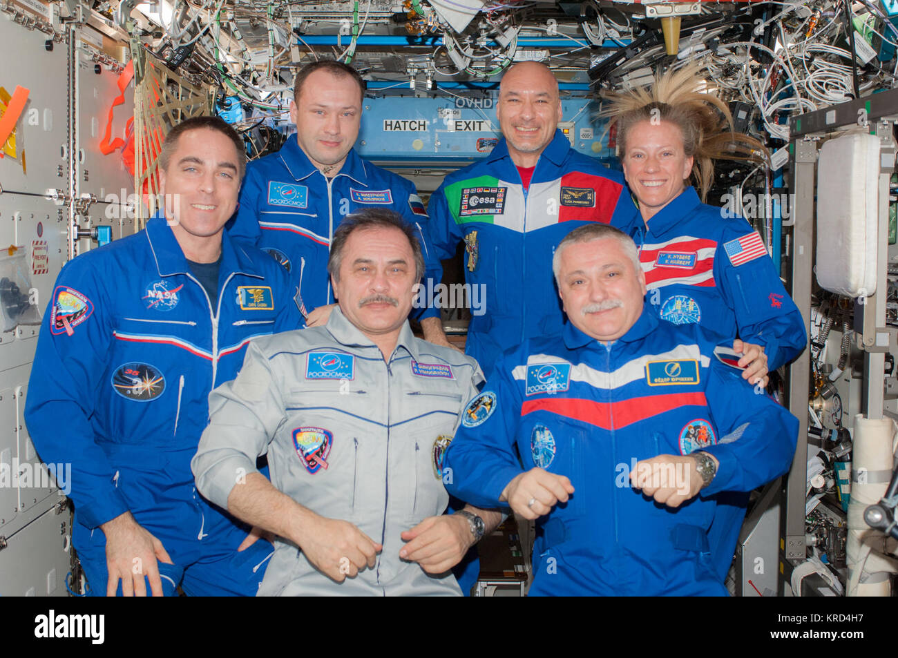 Expedition 36 in-flight crew portrait Stock Photo - Alamy