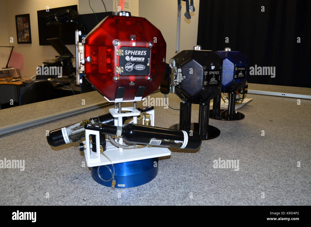 SPHERES satellite on air carriages Stock Photo - Alamy