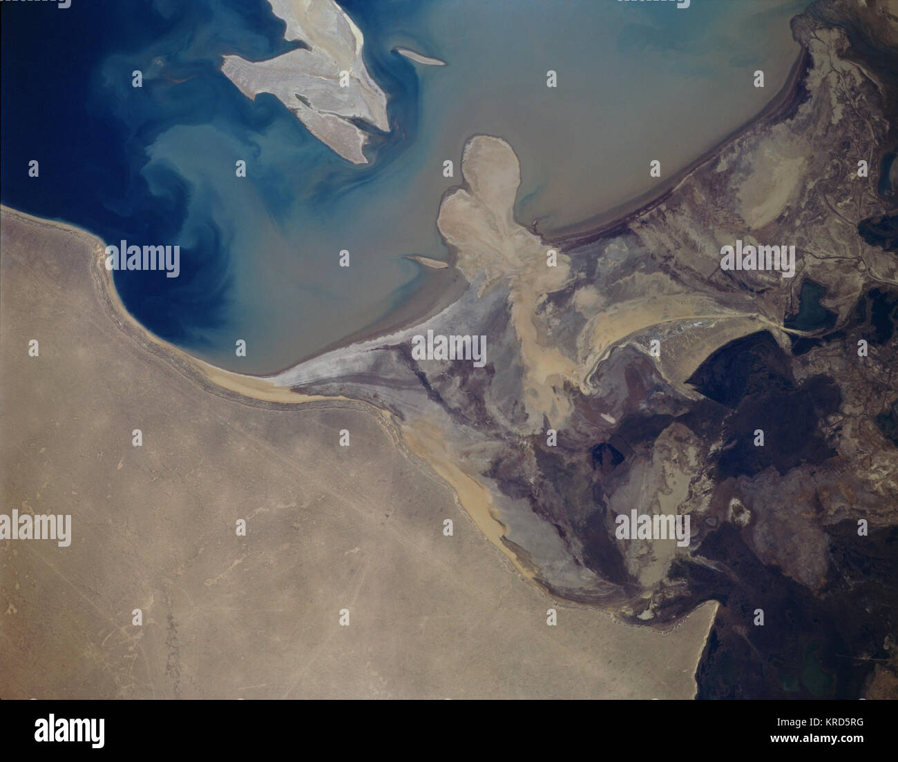 Amu darya river hi-res stock photography and images - Alamy