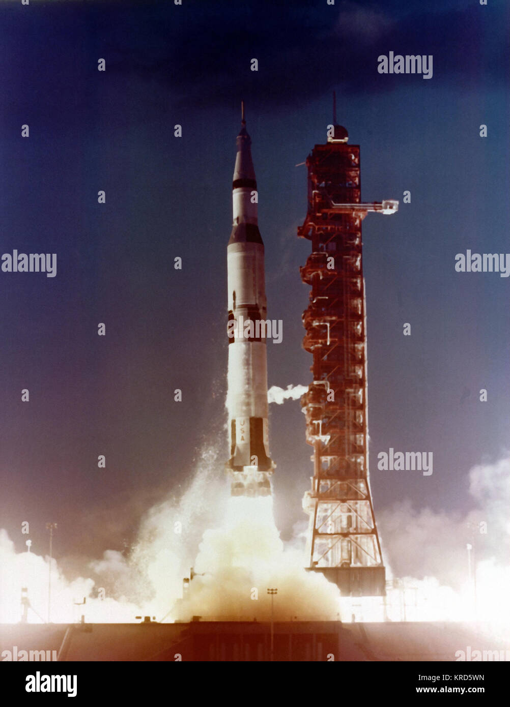 APOLLO 4 LAUNCH, NOV.9, 1967 PAD 39A, KSC Apollo 4 Launch - GPN-2000 ...