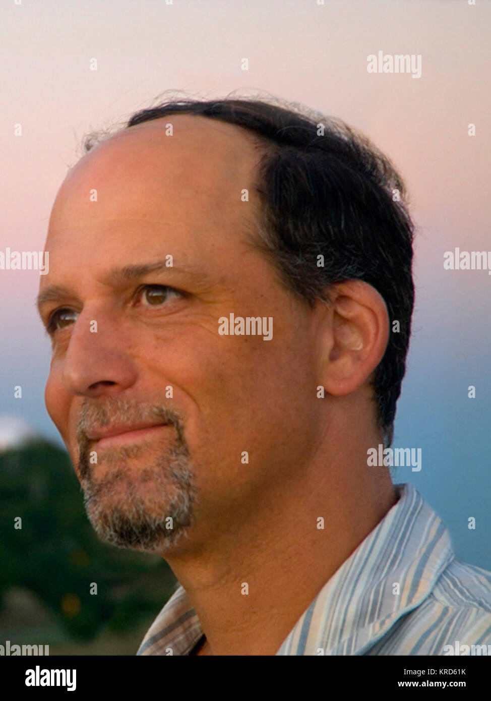 Geoffrey Marcy cropped Stock Photo - Alamy