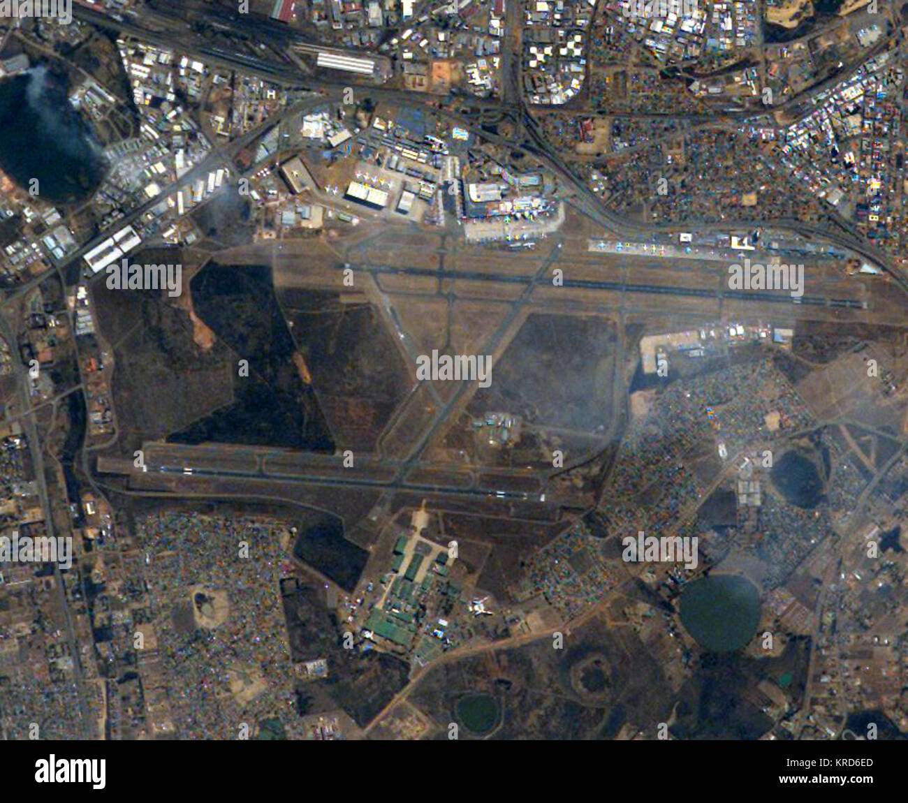 Aerial airport johannesburg hi-res stock photography and images - Alamy