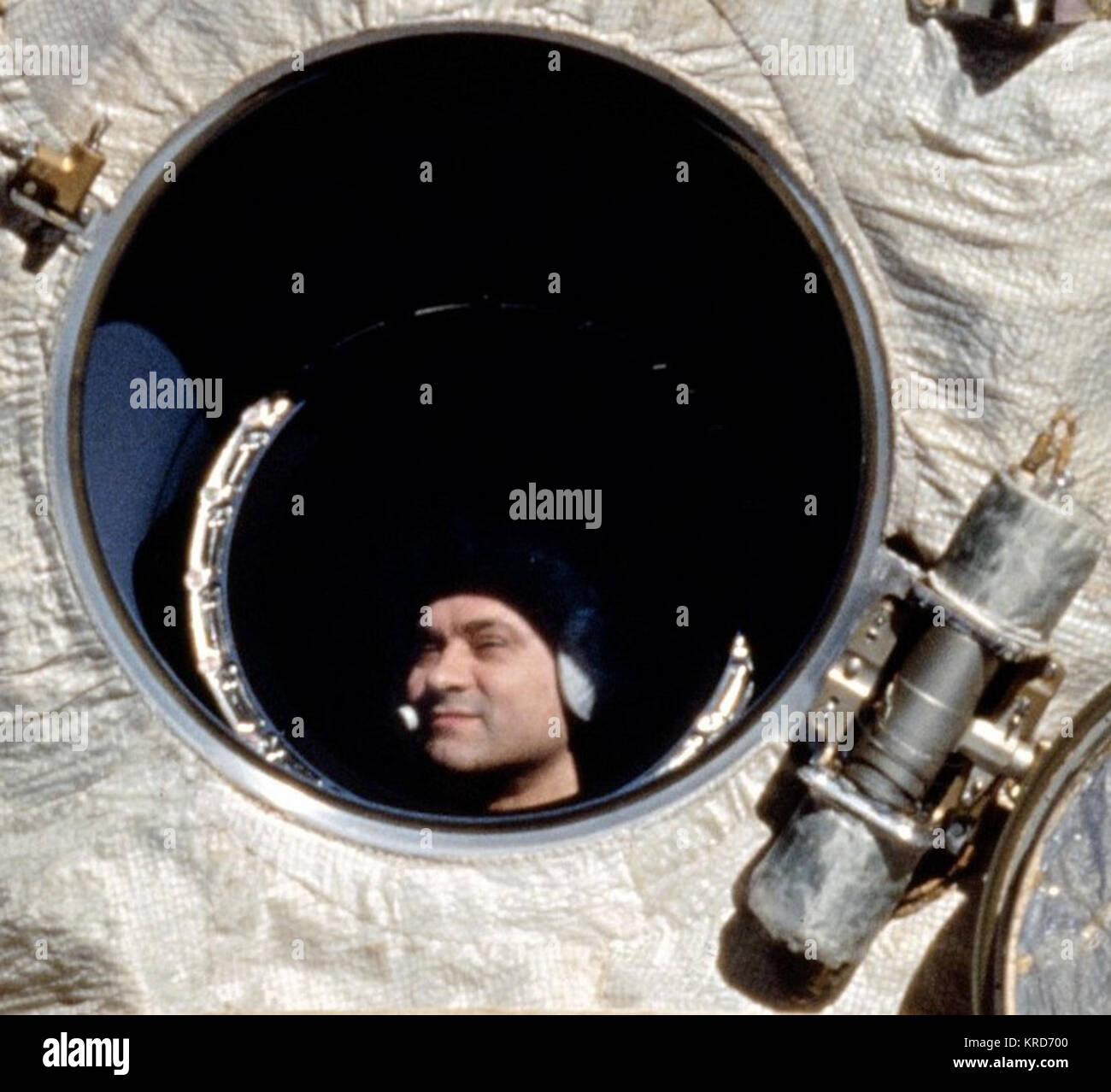 Polyakov astronaut hi-res stock photography and images - Alamy