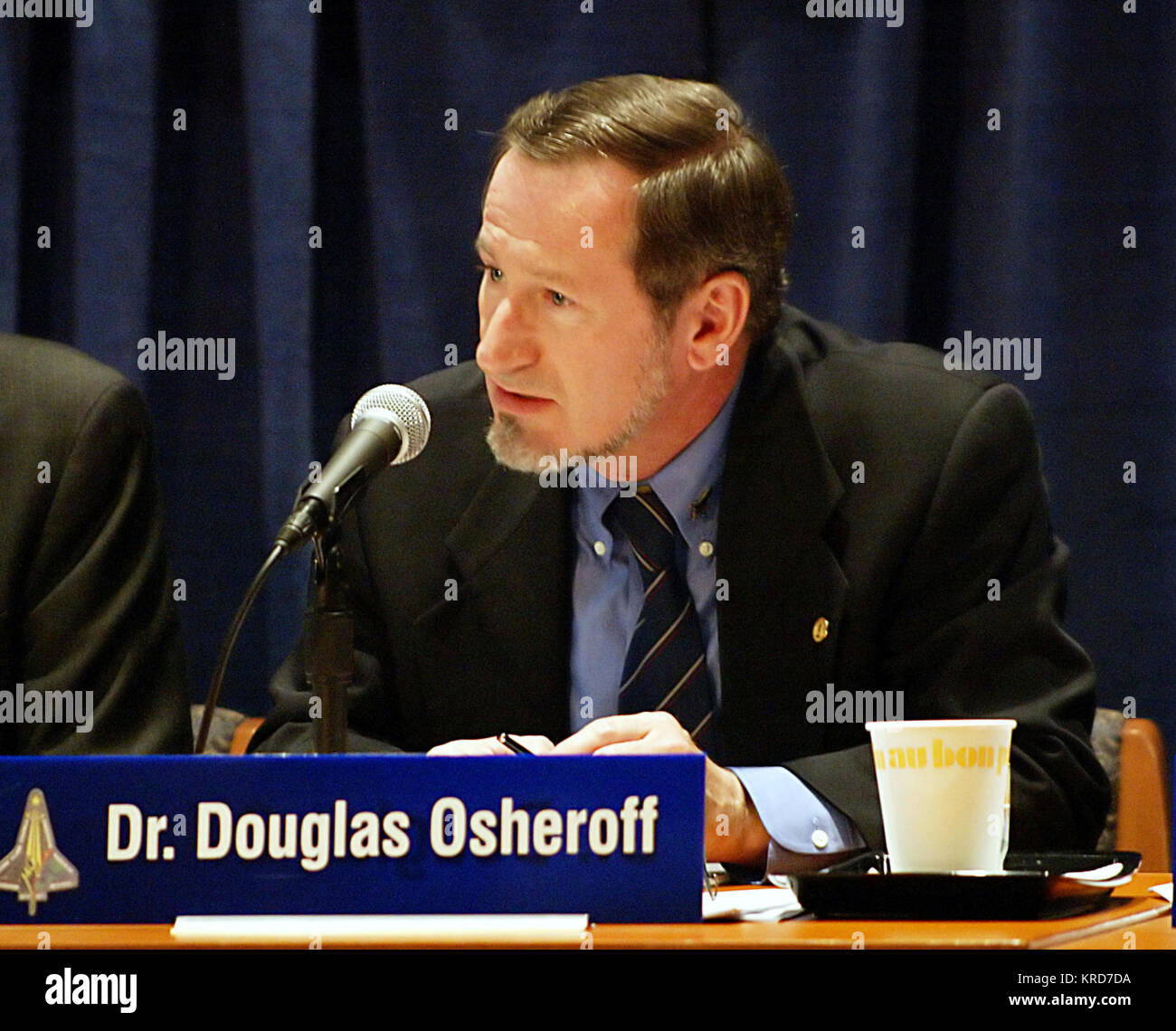 Douglas Osheroff 2003-4 Stock Photo - Alamy