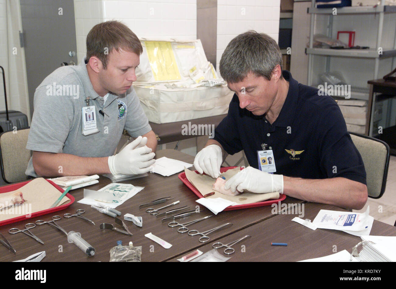 Expedition 11 Crew Medical Training Stock Photo - Alamy