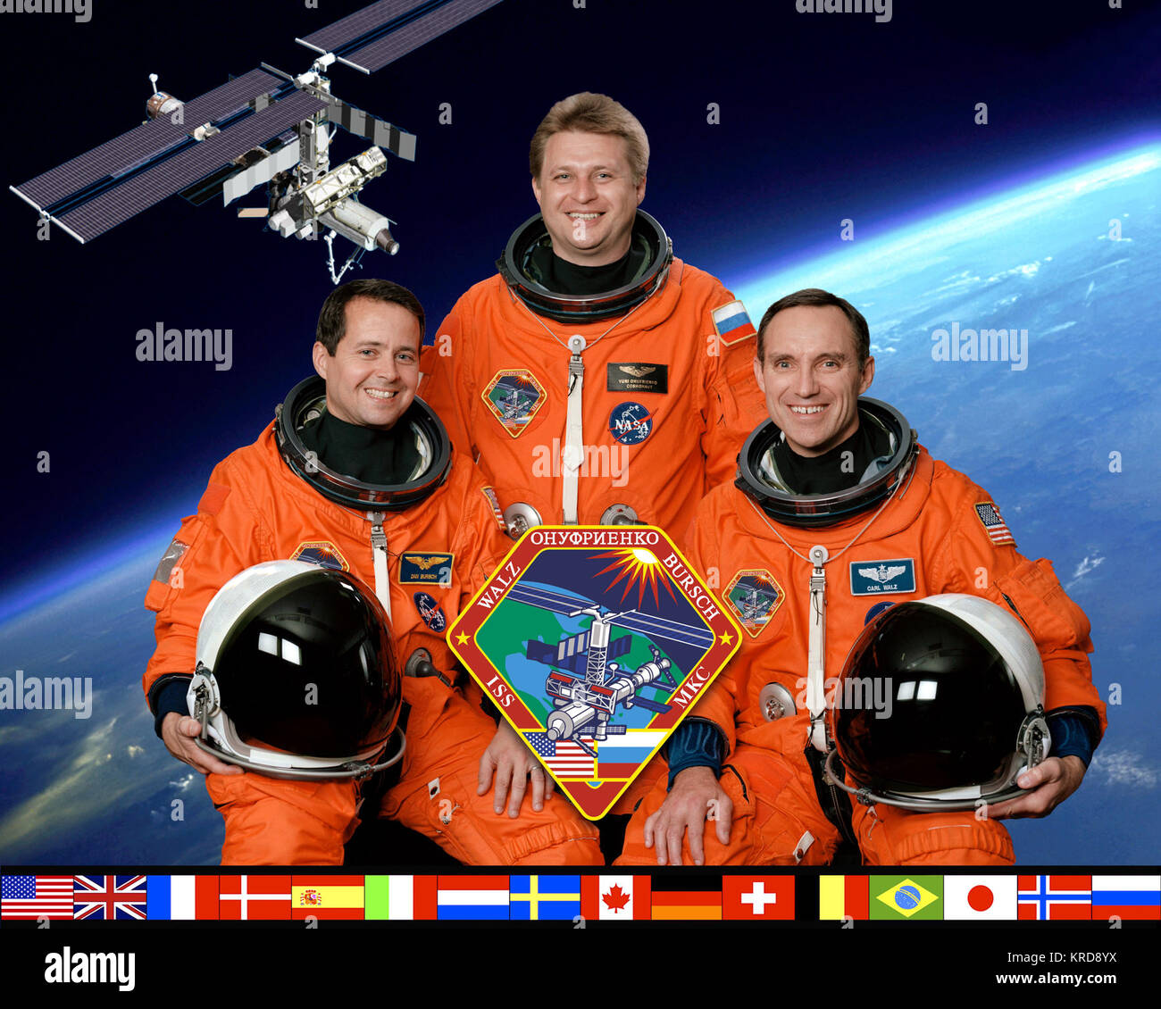 ISS Expedition 4 crew Stock Photo - Alamy