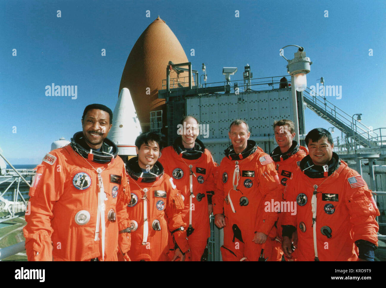 Sts 72 hi-res stock photography and images - Alamy