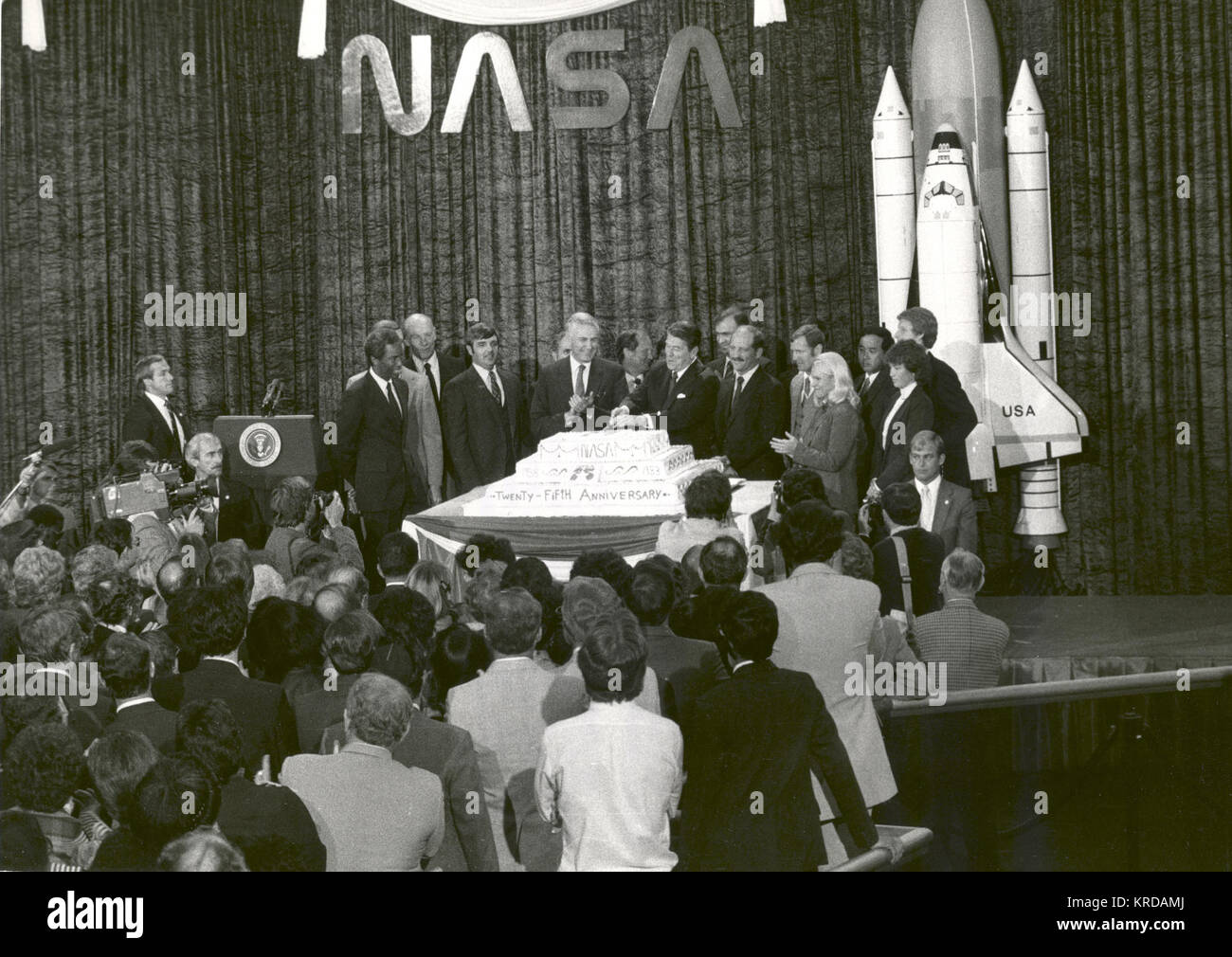 NASA 25th anniversary celebration at the National Air and Space Museum ...