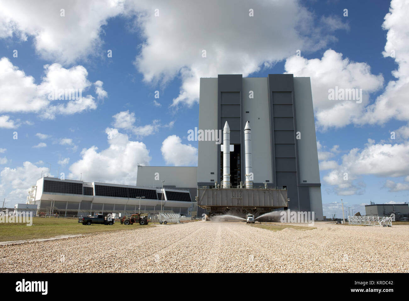 STS-134 Mobile Launcher Platform with two Solid Rocket Boosters and ...
