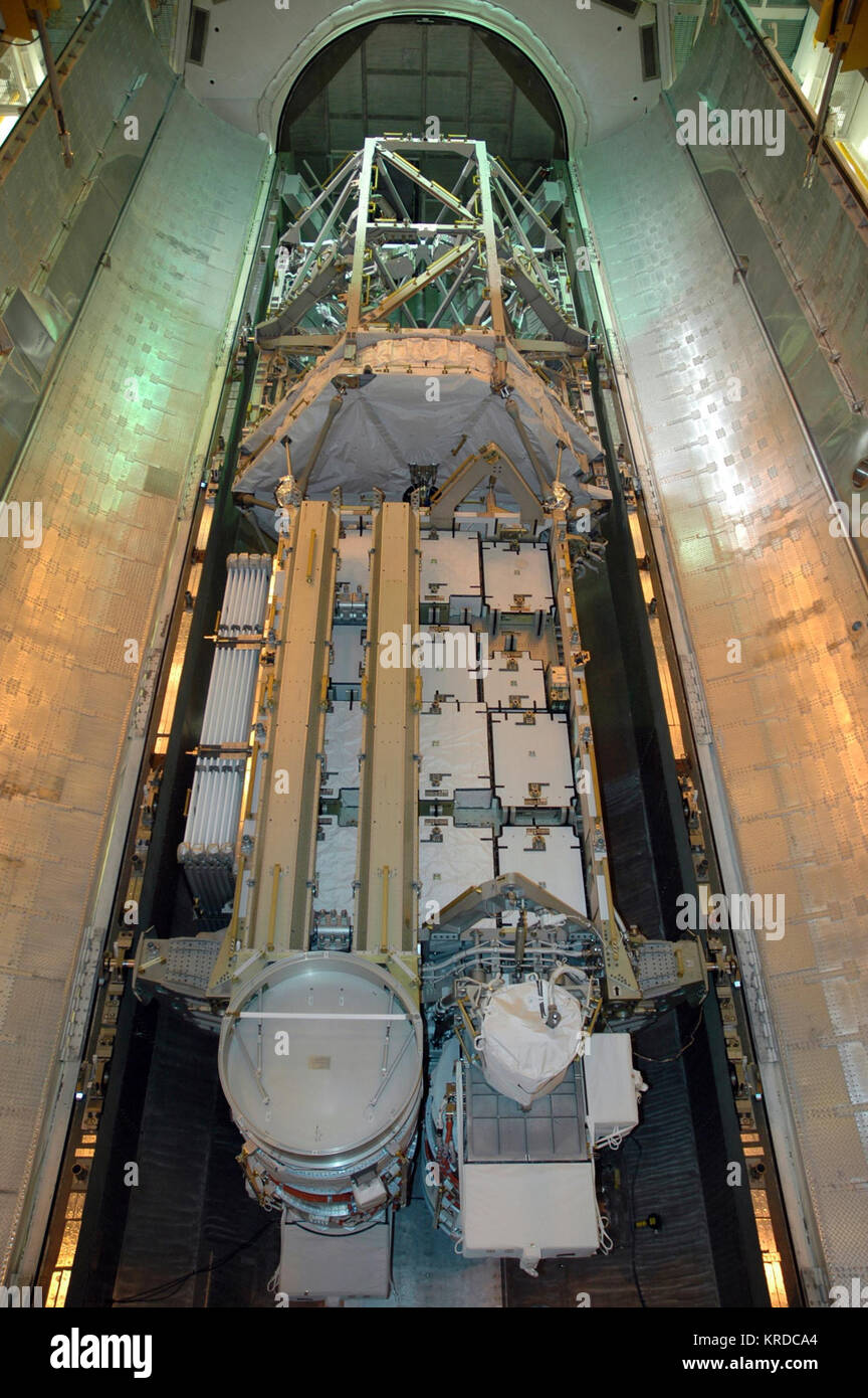 STS-117 payload in PCR Stock Photo - Alamy