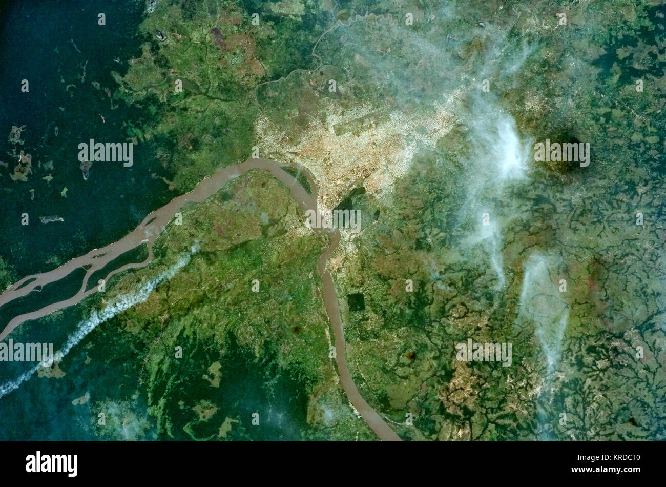 Bangui night hi-res stock photography and images - Alamy