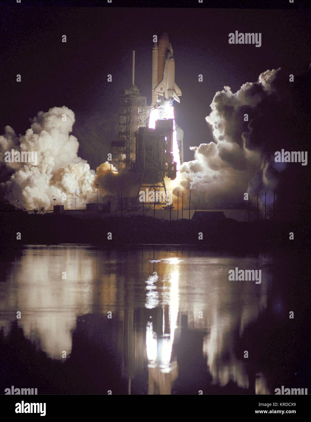 STS-101 launches from Kennedy Space Center Stock Photo - Alamy