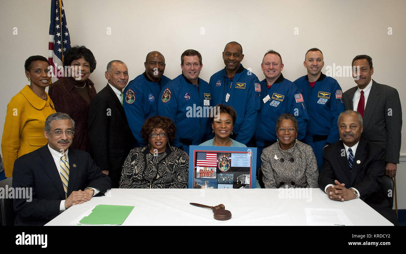 STS-129 Crew Meets With Members of Congress Stock Photo - Alamy