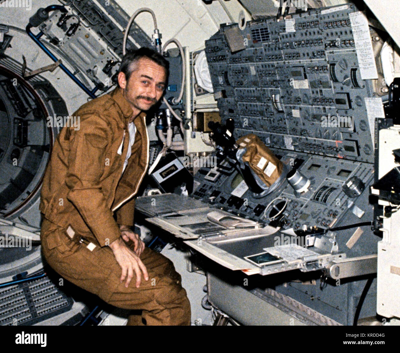Skylab 3 science astronaut Owen Garriott Stock Photo - Alamy