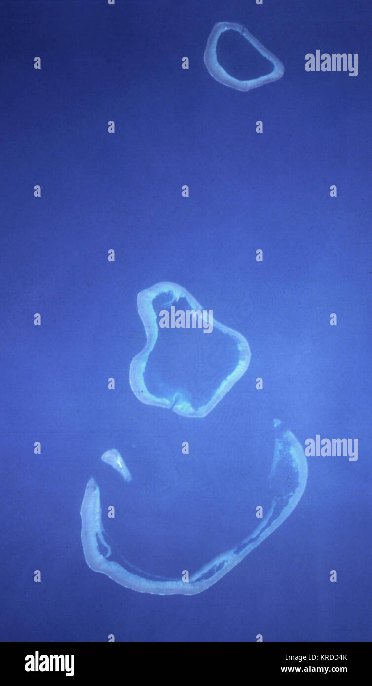 Scott and Seringapatam-ReefBase highres STS080 STS080-734-20 Stock ...