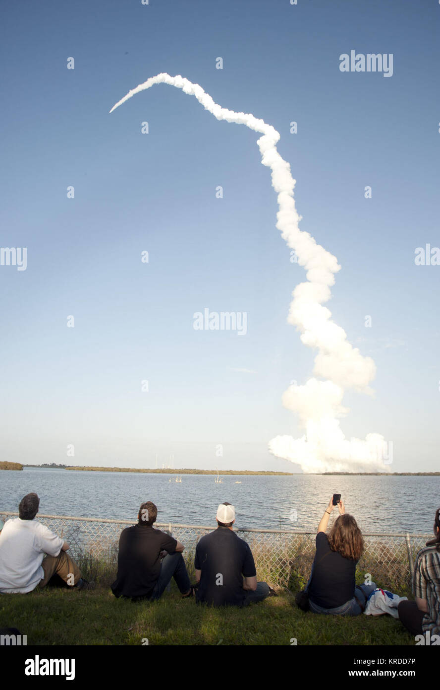 Space shuttle launch spectators hi-res stock photography and images - Alamy