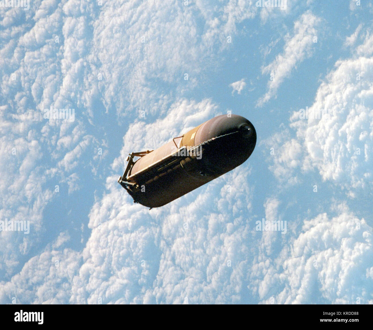 Shuttle external fuel tank jettisoned Stock Photo - Alamy