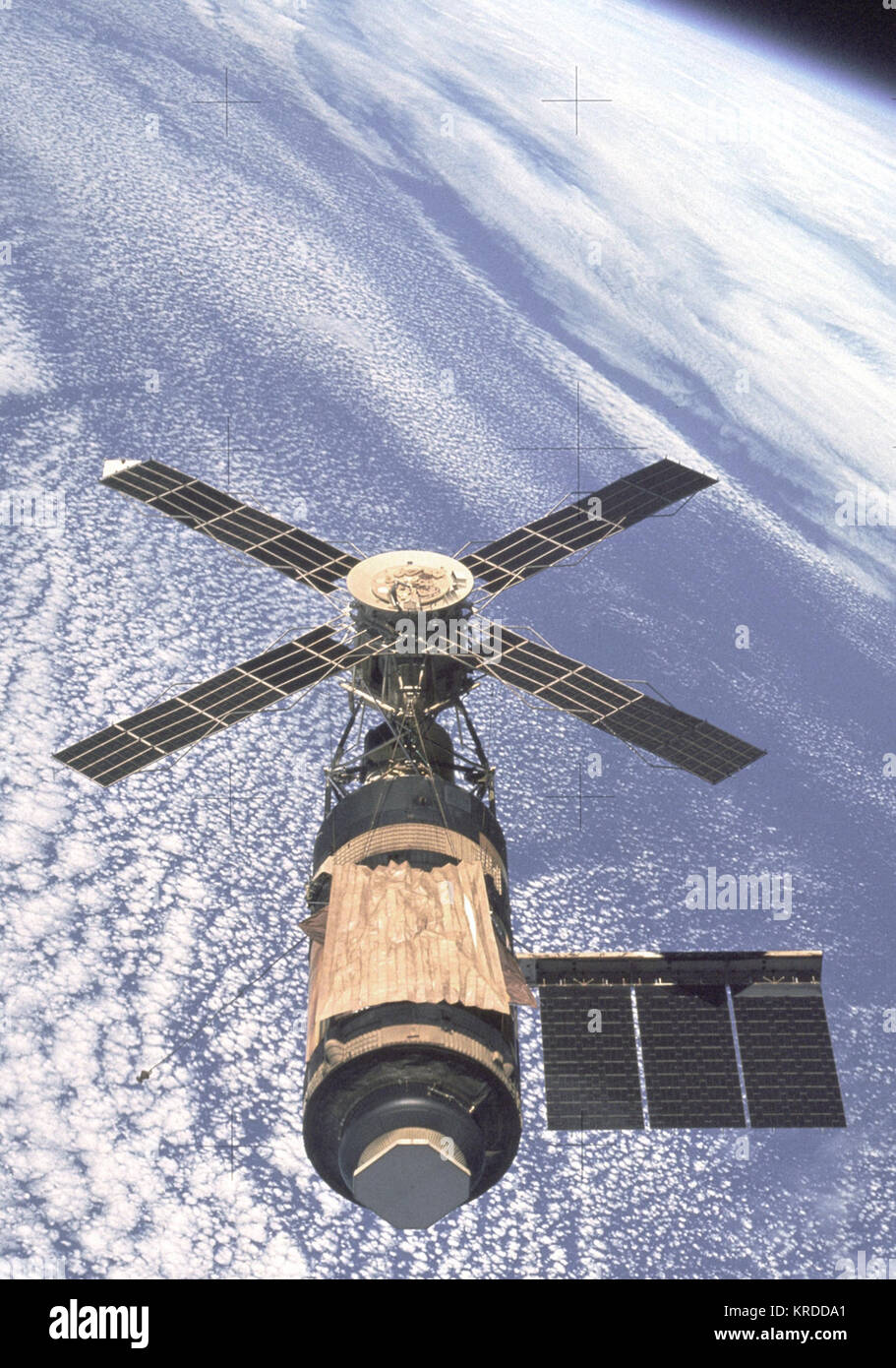 Skylab space hi-res stock photography and images - Alamy