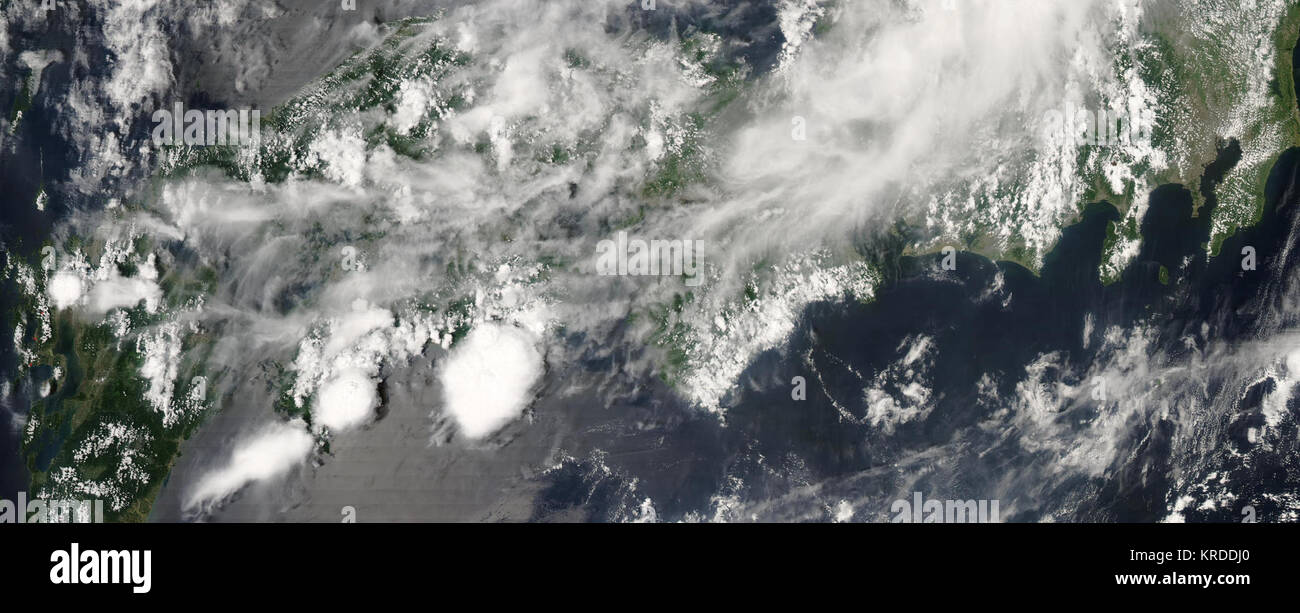 Summer thunderstorm clouds over Japan Stock Photo - Alamy