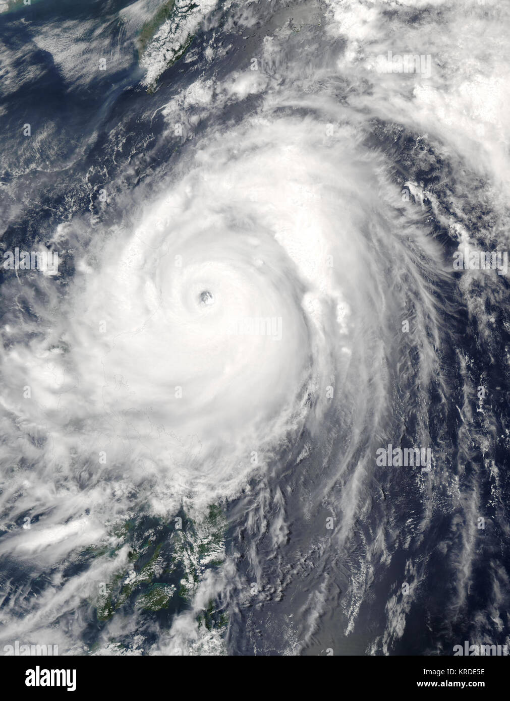 Typhoon Nida 18 may 2004 0450Z Stock Photo - Alamy