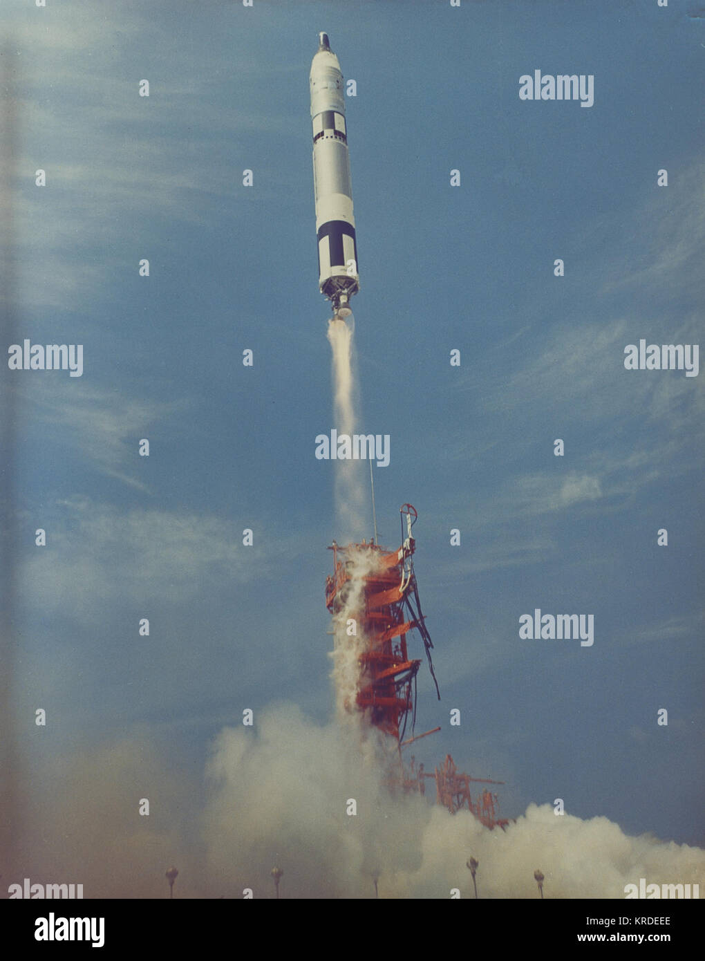 Gemini titan 8 hi-res stock photography and images - Alamy