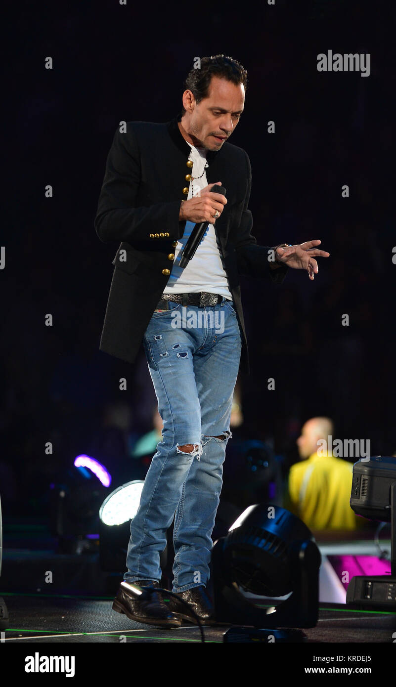 Marc Anthony performing onstage during his 'Full Circle Tour' at ...