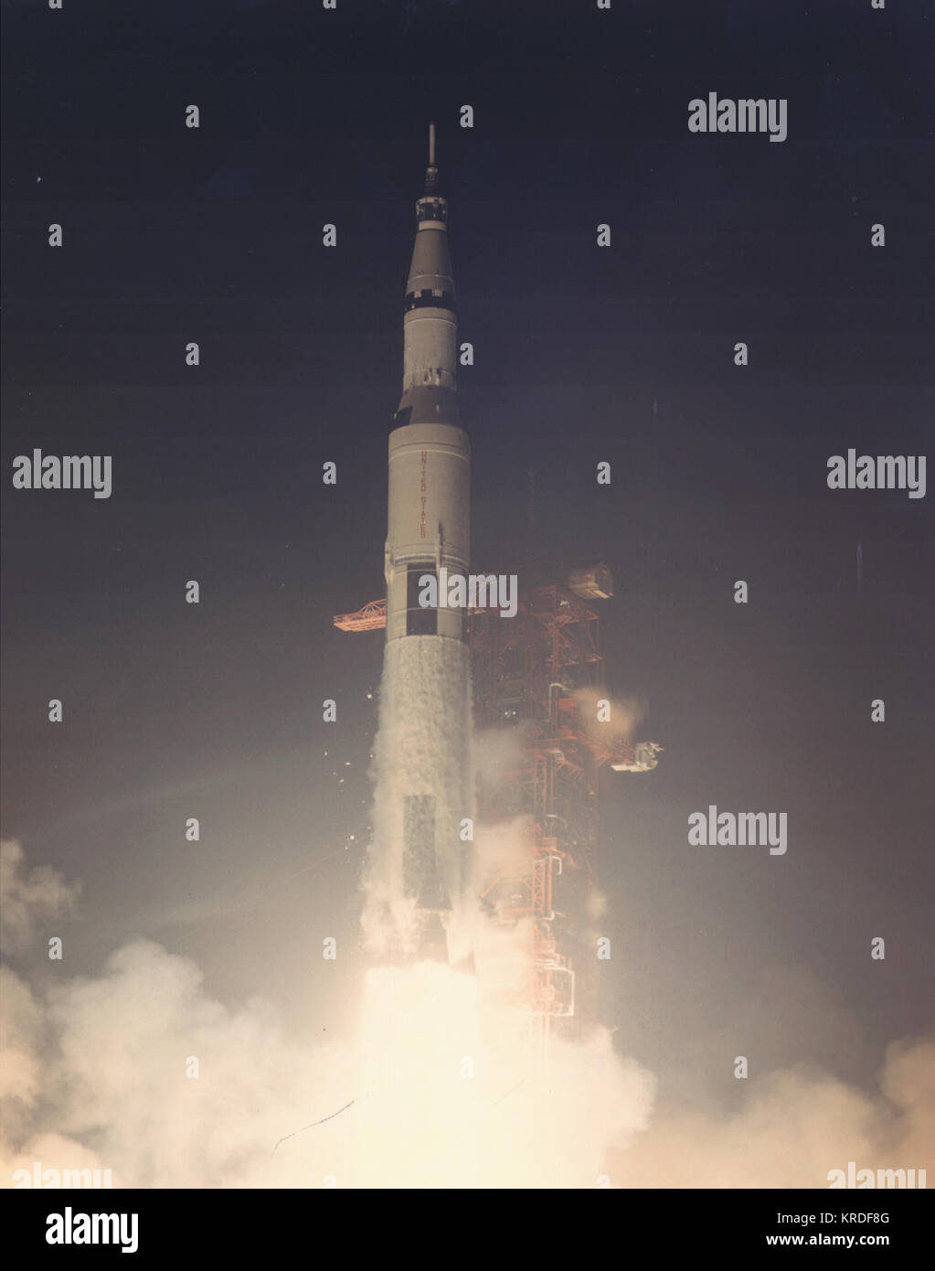 Apollo 17 launch hi-res stock photography and images - Alamy