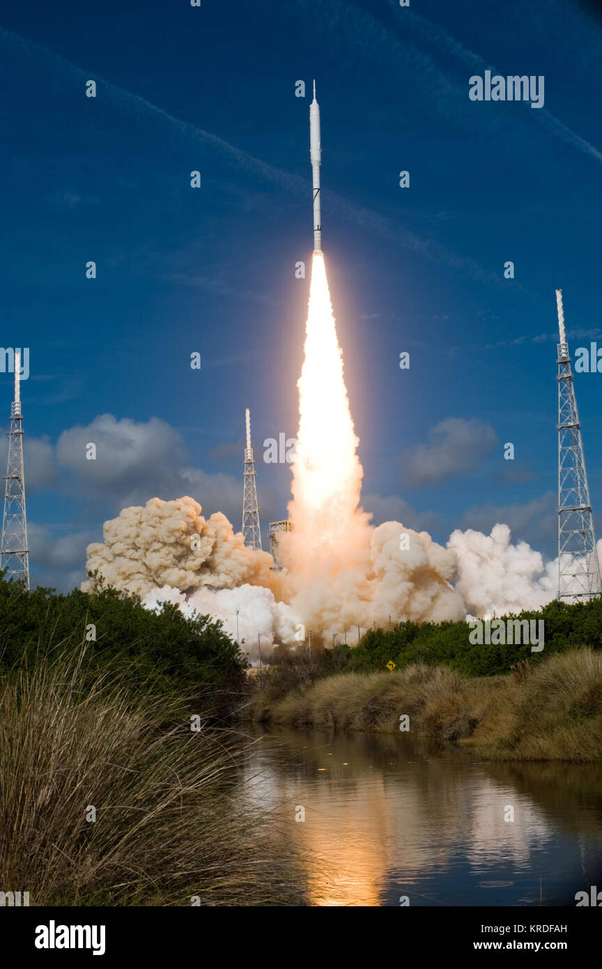 Ares i x rocket hi-res stock photography and images - Alamy