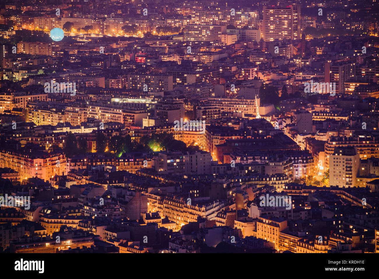Paris streets night hi-res stock photography and images - Alamy